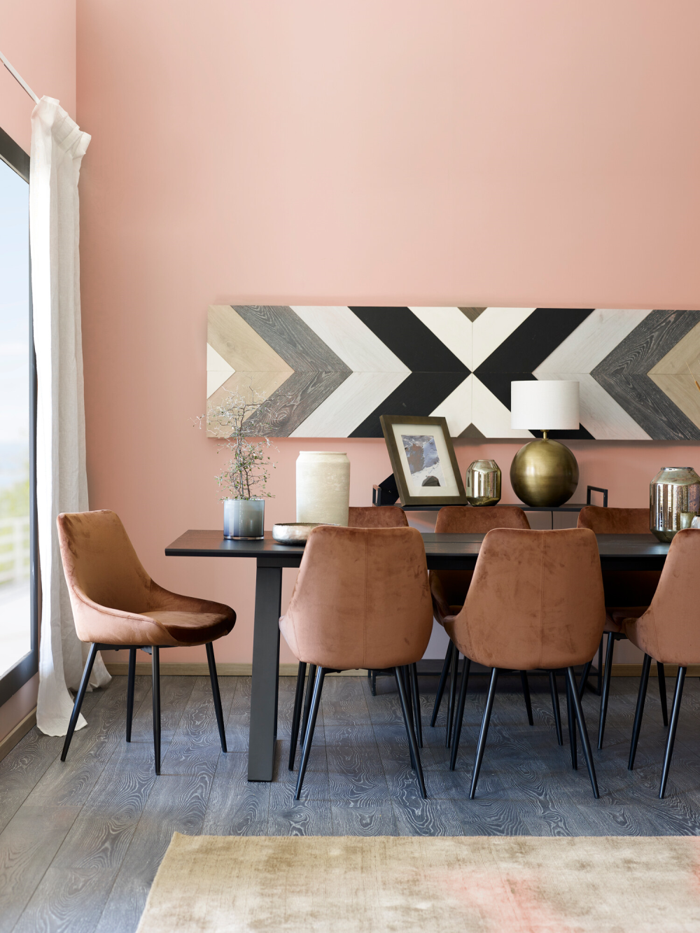 Fargerike lanserer den duse rosafargen Himmelkyss som årets farge 2021